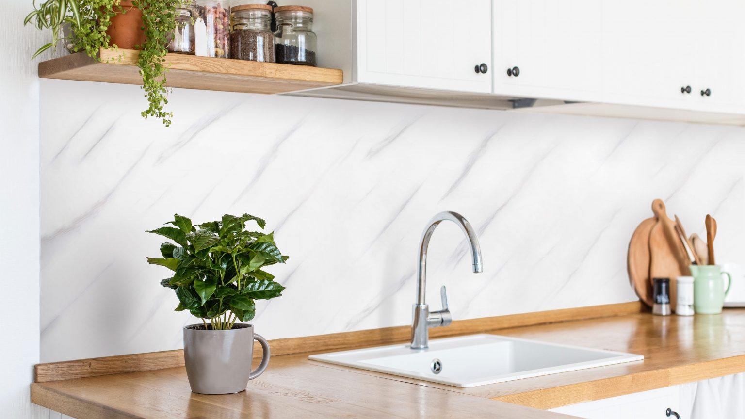 Top DIY tips to give your small home the feeling of space! - Custom ...